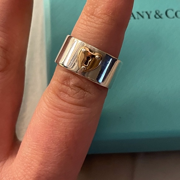 Tiffany & Co. | Jewelry | Tiffany Keyhole Heart Lock Rose Gold Heart ...
